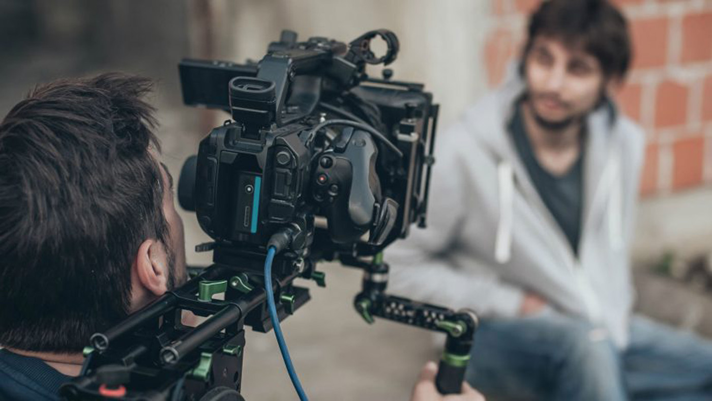 This is how you should be filming your short documentary - Videomaker