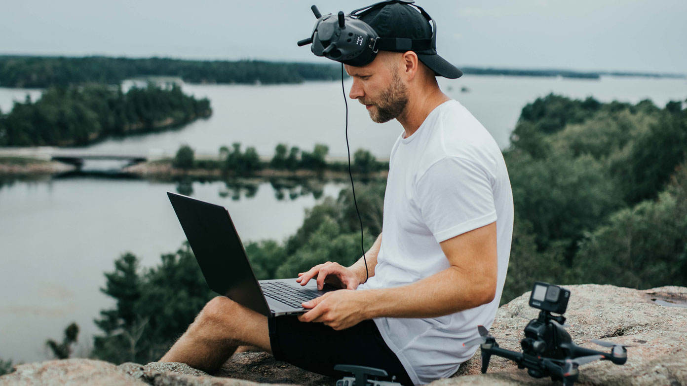 Why this professional YouTuber chose the MSI Creator laptop - Videomaker