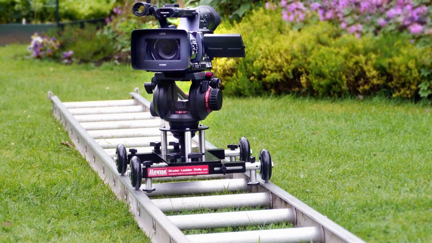 A Beginner s Guide To The Dolly Shot Videomaker