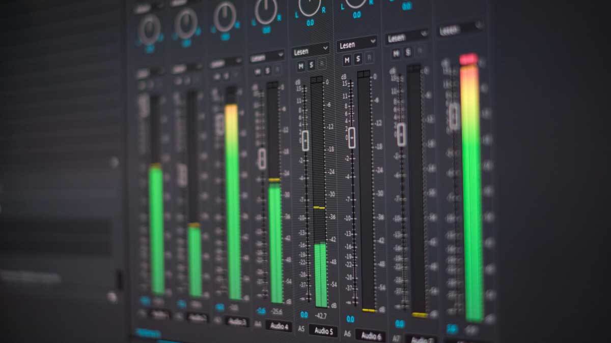 Sound Effect Landing Page - Videomaker