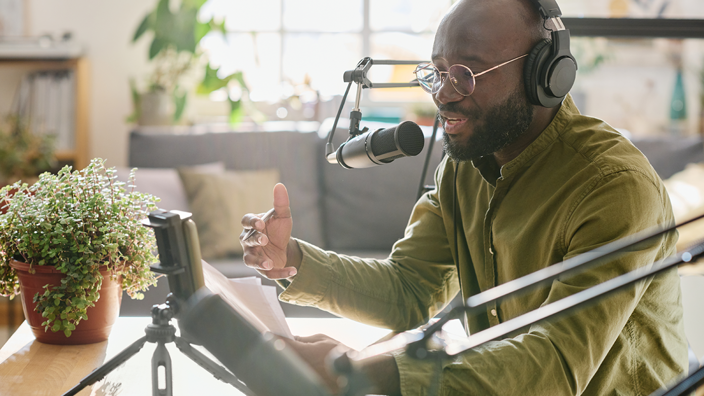 Everything you need for a video podcast setup - Videomaker