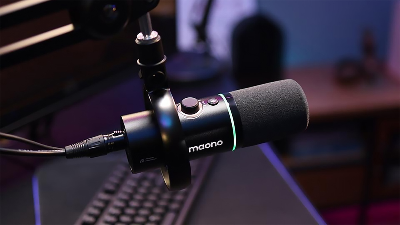 The Maono PD200W dynamic microphone offers XLR, USB and wireless ...