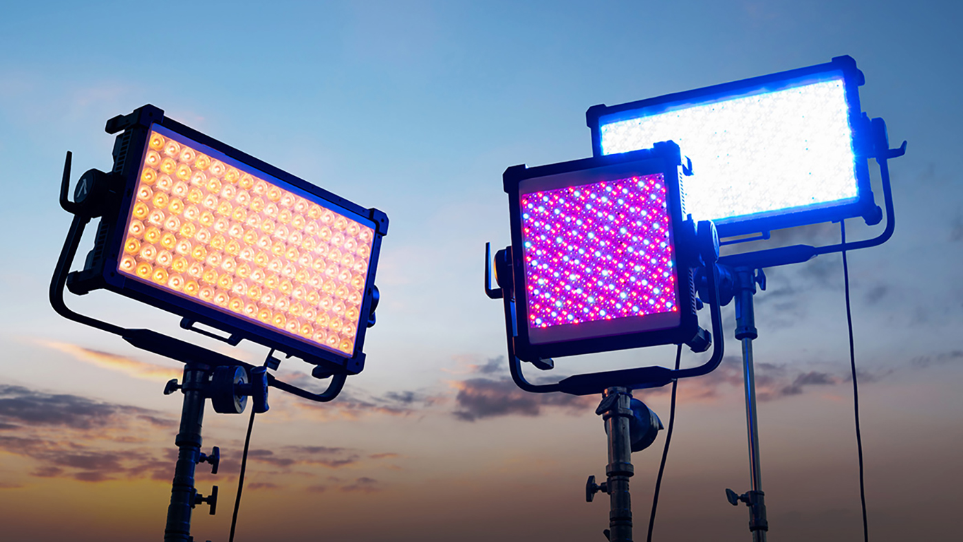 Aputure announces new NOVA 9° 2x1 and NOVA II 1x1 panels - Videomaker