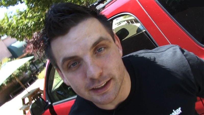 Camera Shots & Tricks: Deceptive Angles and Zolly Shooting - Videomaker